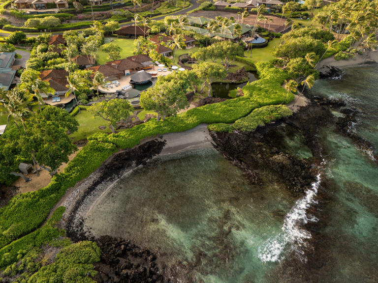 A venture capitalist’s $47 million compound is one of Hawaii’s priciest ...