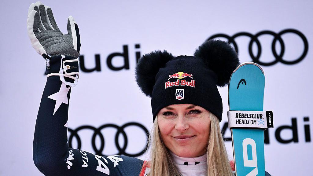 Vonn claims third podium finish in four races