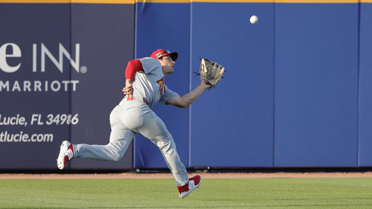 Cardinals officially keeping 27-year-old outfielder