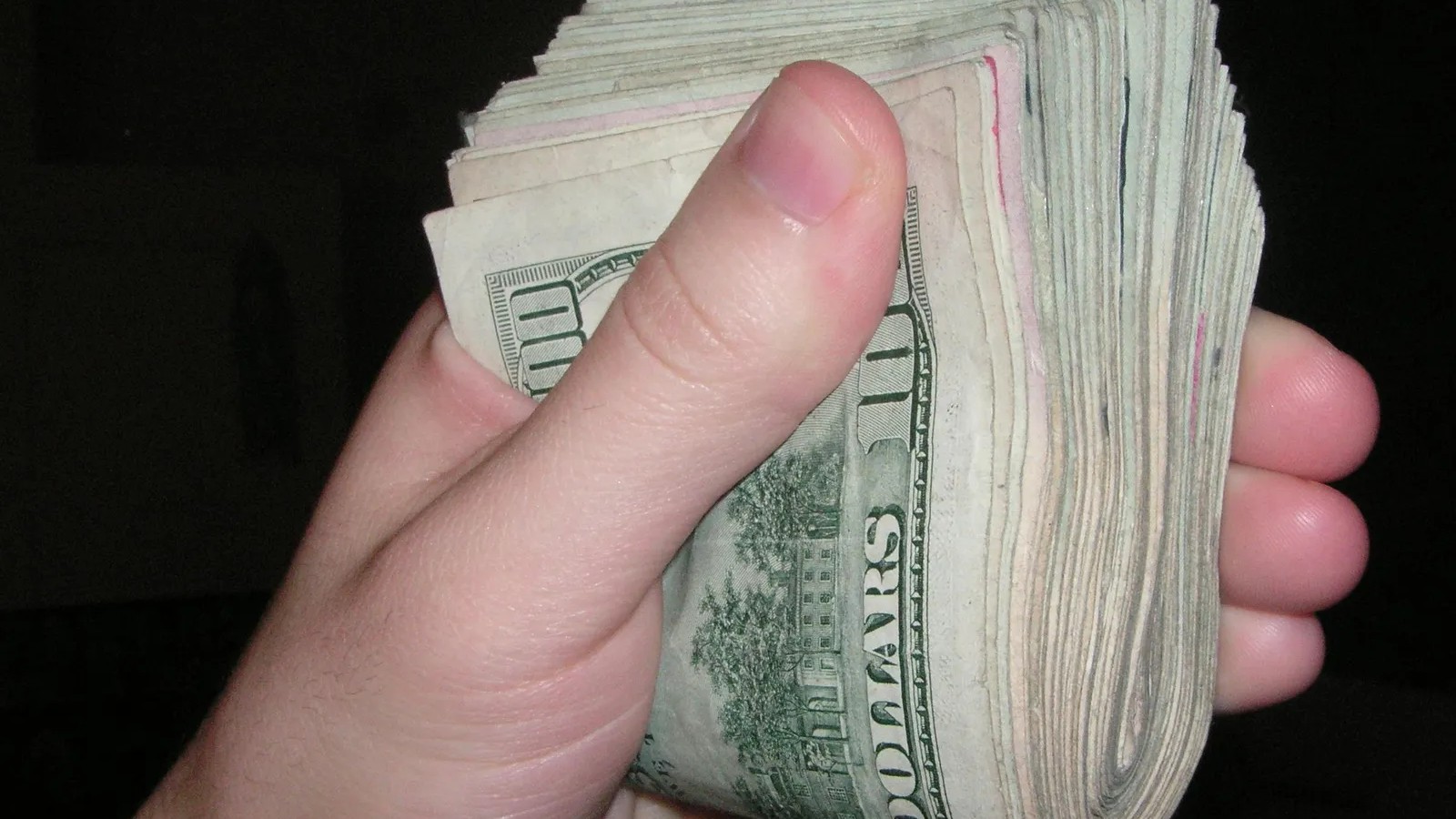 Why the smartest investors are quietly moving their money into this ...