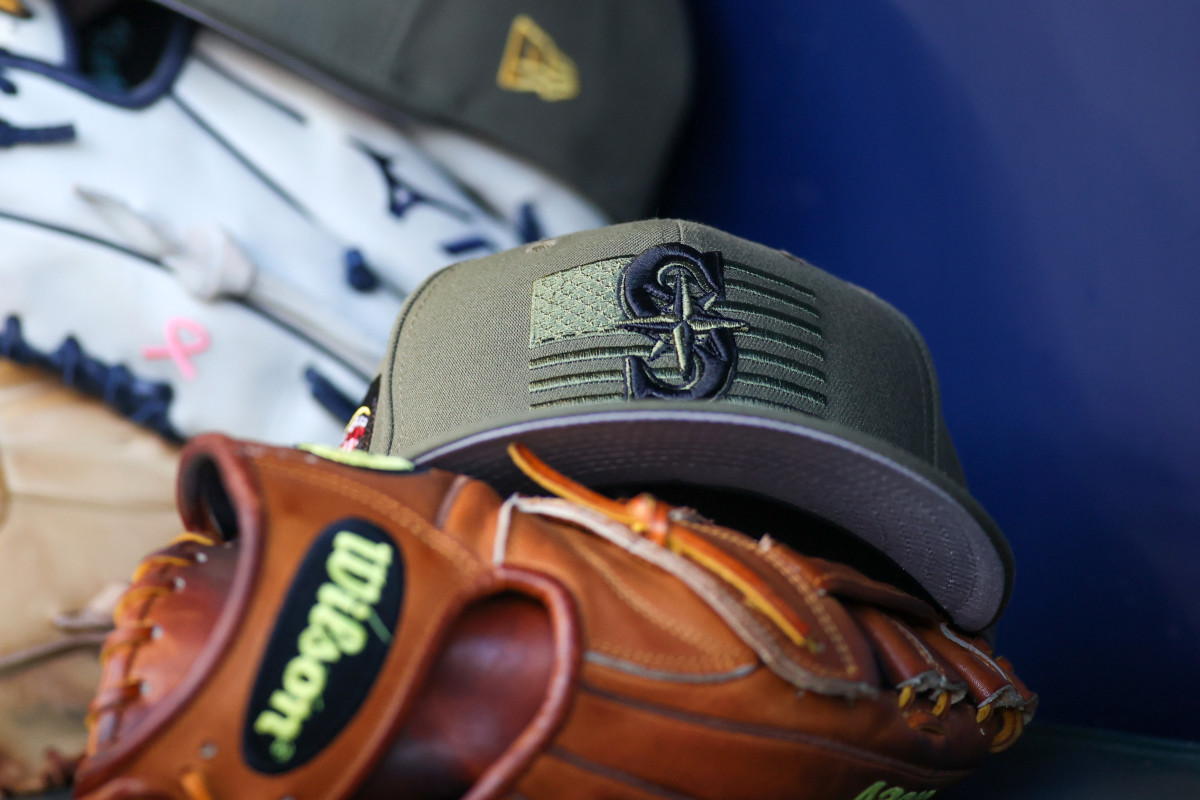 Beloved former Seattle Mariners pitcher has died at 61