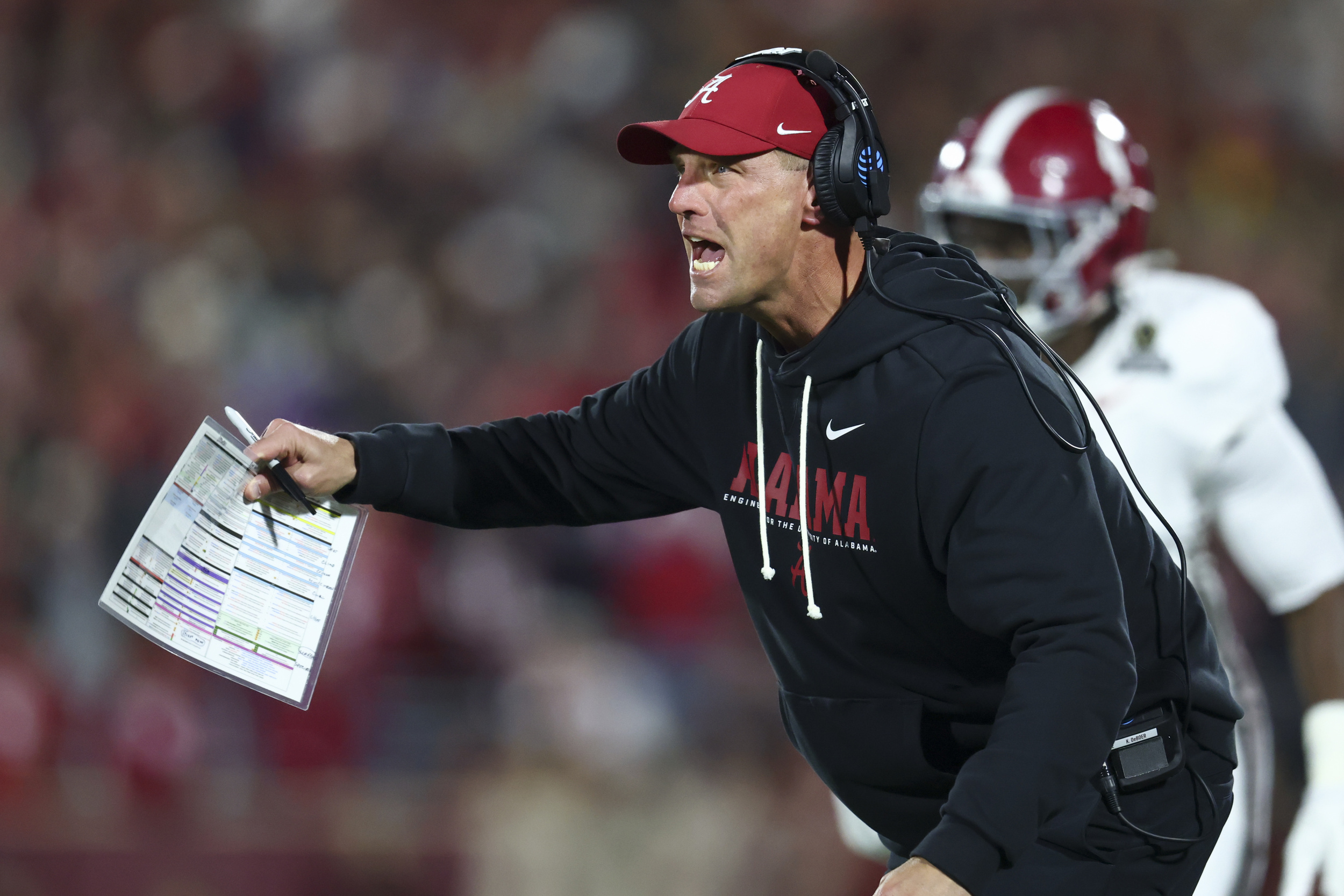 Alabama burned by controversial call to end first half vs. Oklahoma