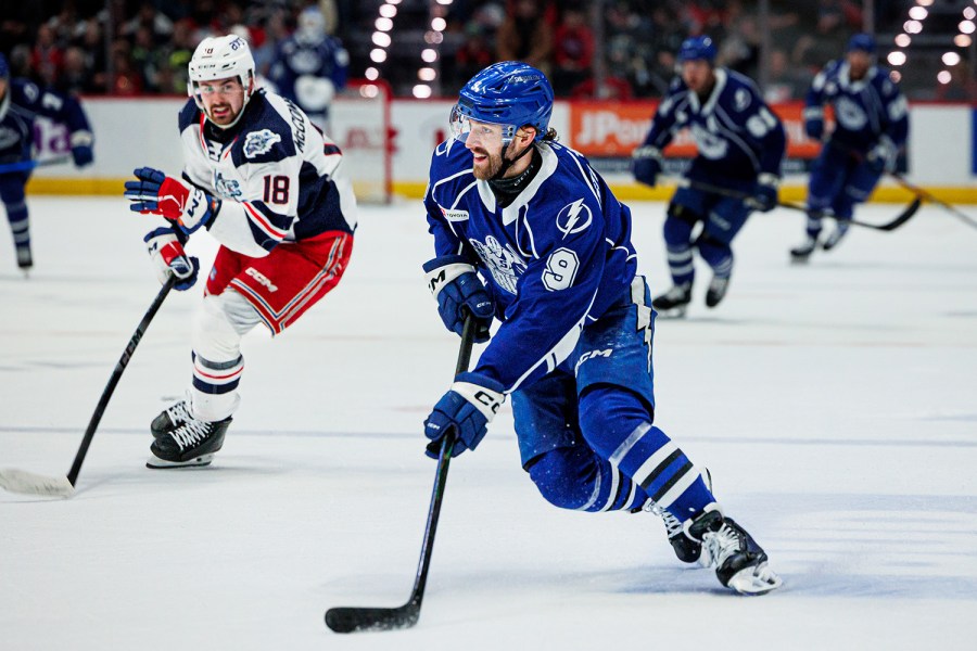 Crunch take down Wolf Pack 5-3 on the road