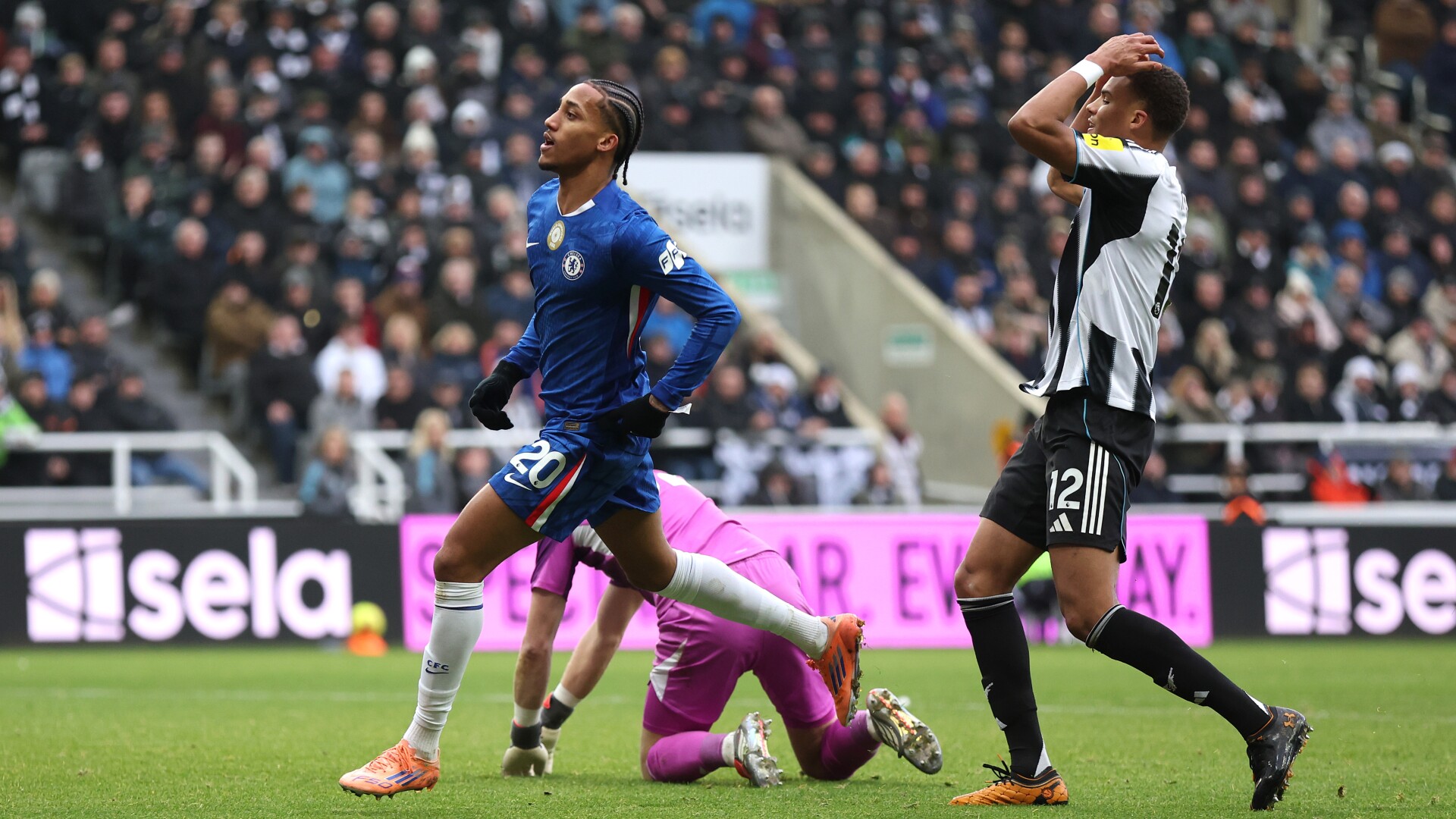 Newcastle 2-2 Chelsea: Blues surge back to grab draw