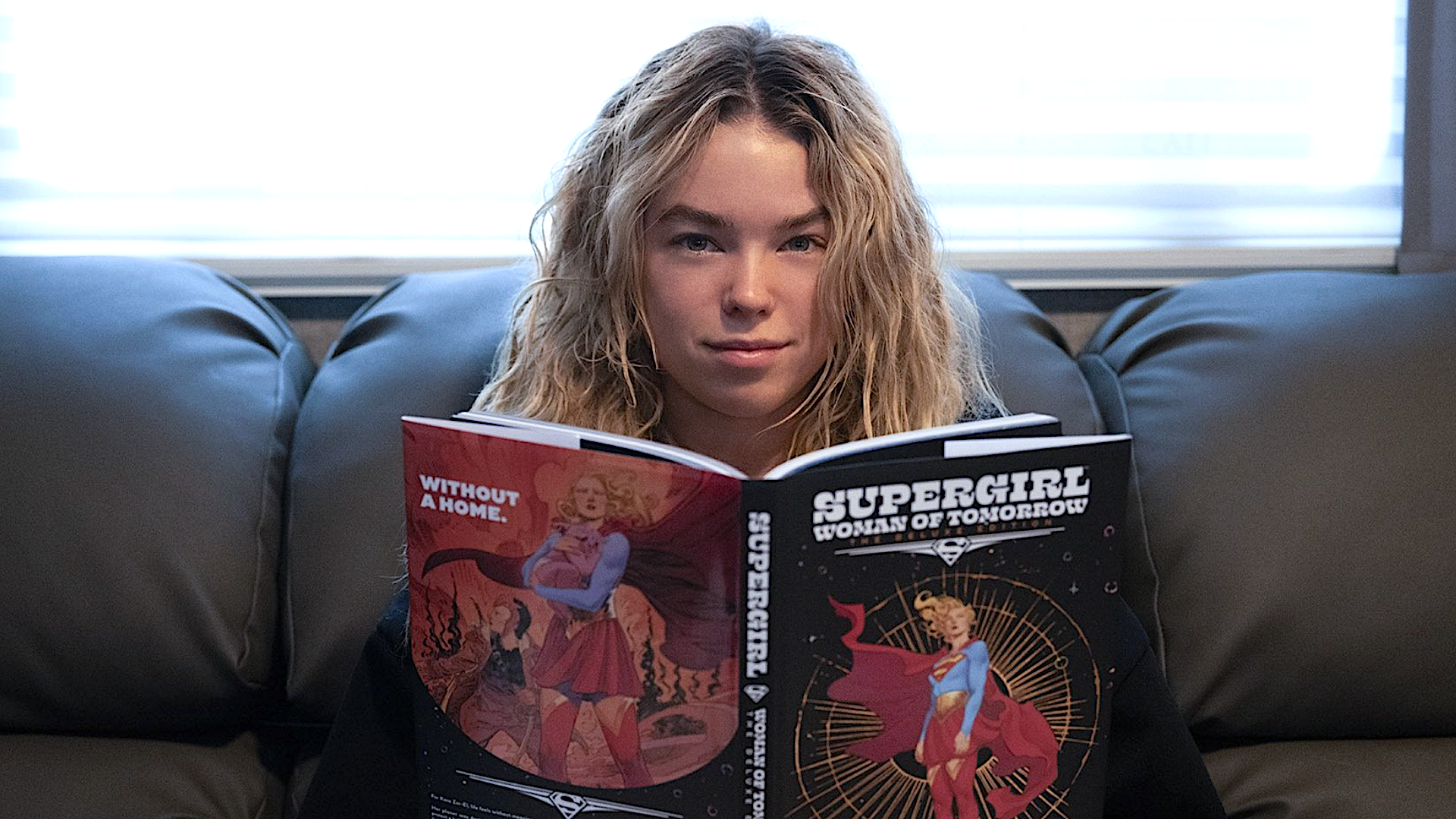 8 best comics-accurate Supergirl trailer scenes