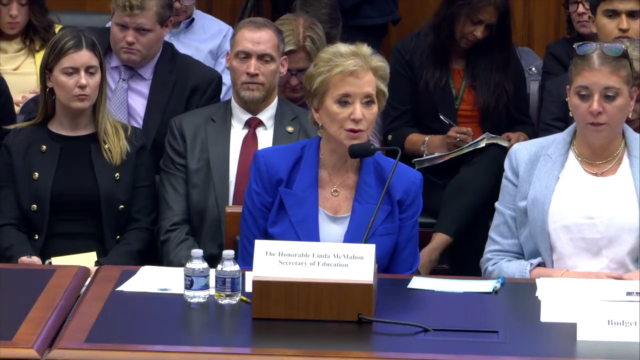 'Yeah, it's zero': Bumbling Linda McMahon displays her incompetence ...