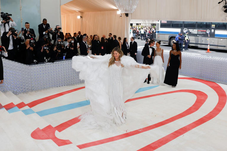 Gisele Bundchen marries Joaquim Valente 3 years after Tom Brady split