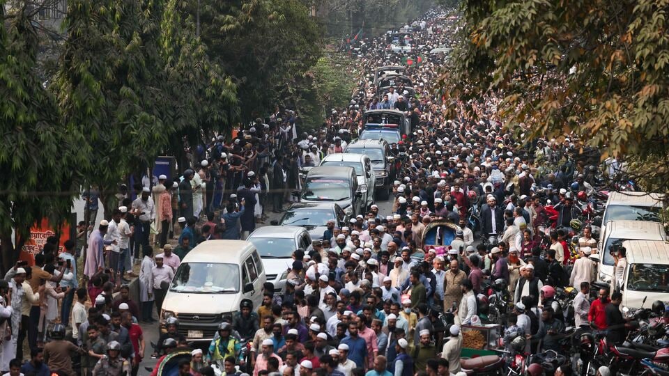 Bangladesh unrest: Child burnt to death, 3 others injured as political ...