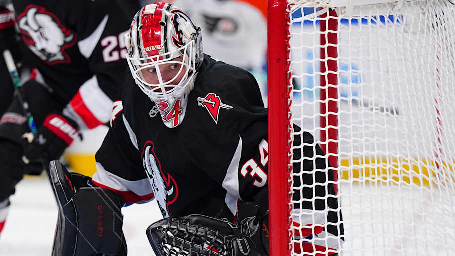 Buffalo Sabres finally have a winning streak thanks to Alex Lyon