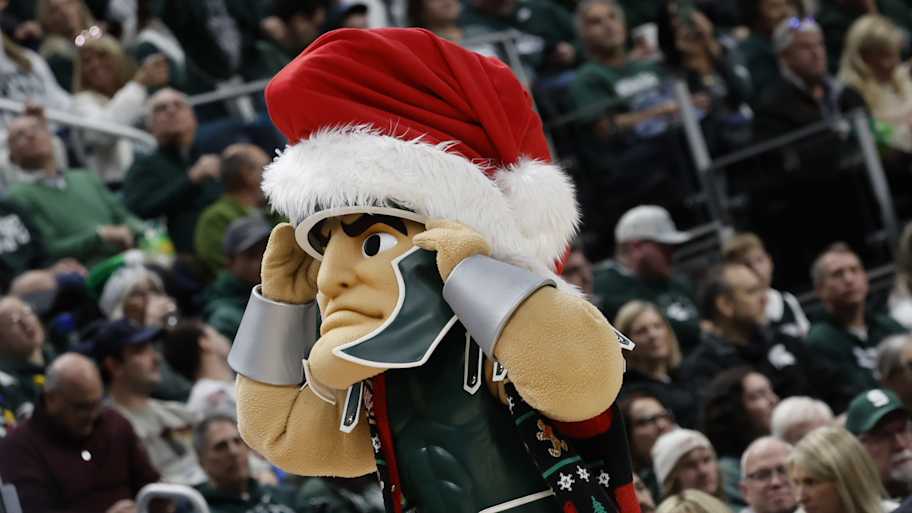 Michigan State outlasts minor upset bid by Oakland in Detroit