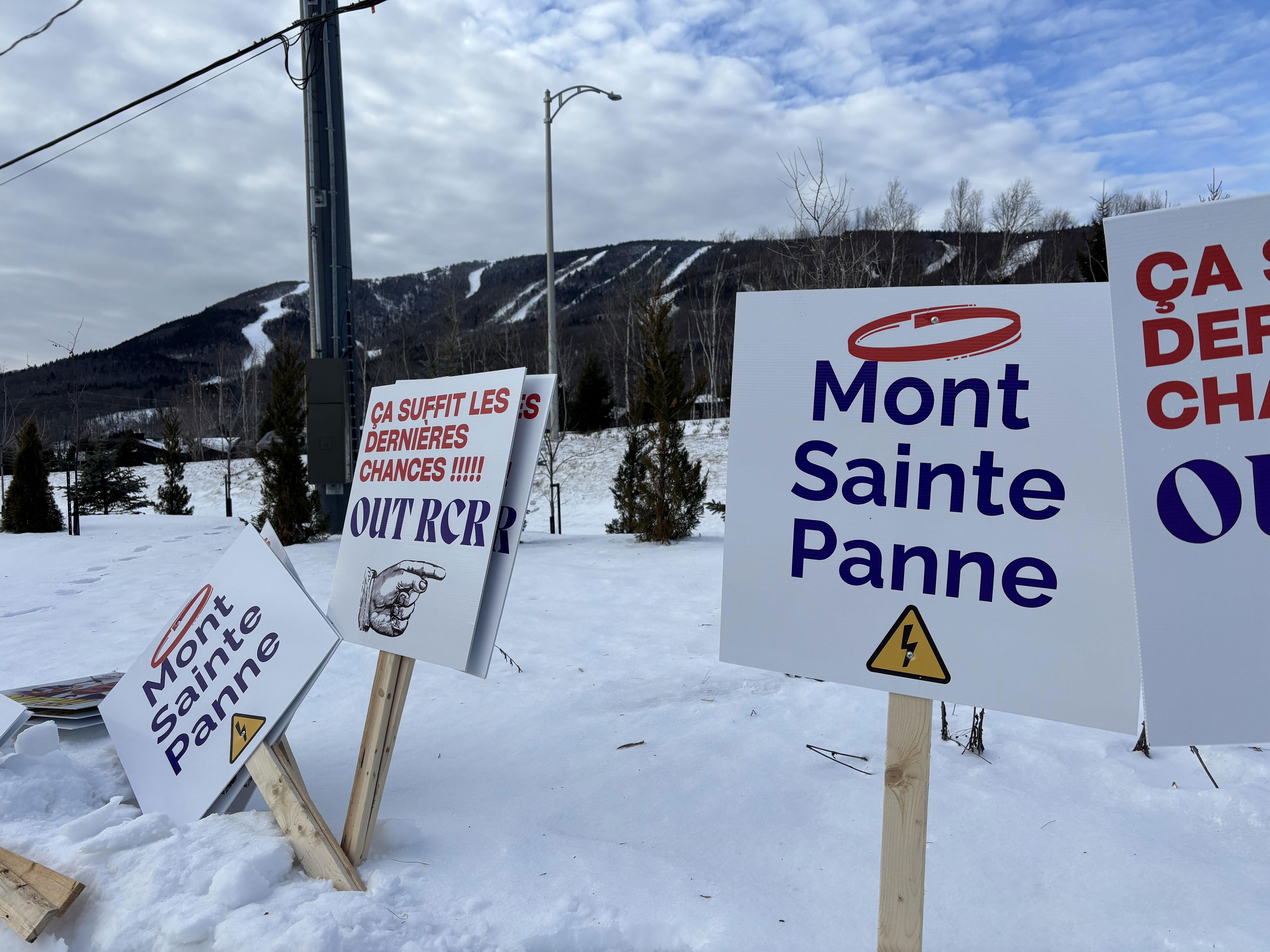 Une manifestation pour « sortir RCR » du Mont-Sainte-Anne