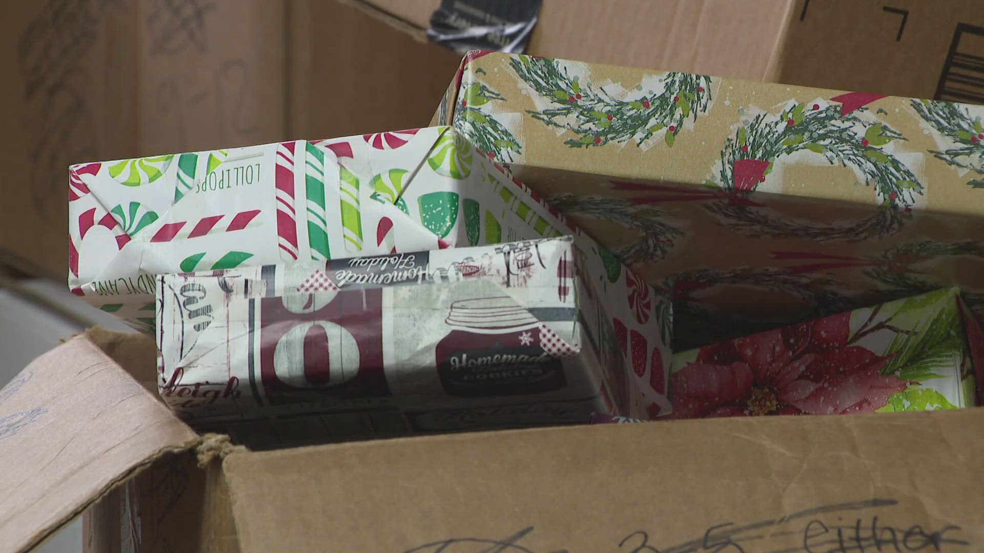 Buffalo Dream Center spreads holiday cheer by distributing food ...