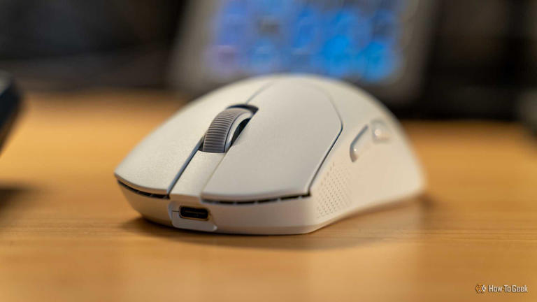 Corsair Sabre v2 Pro gaming mouse review: How is it this light?
