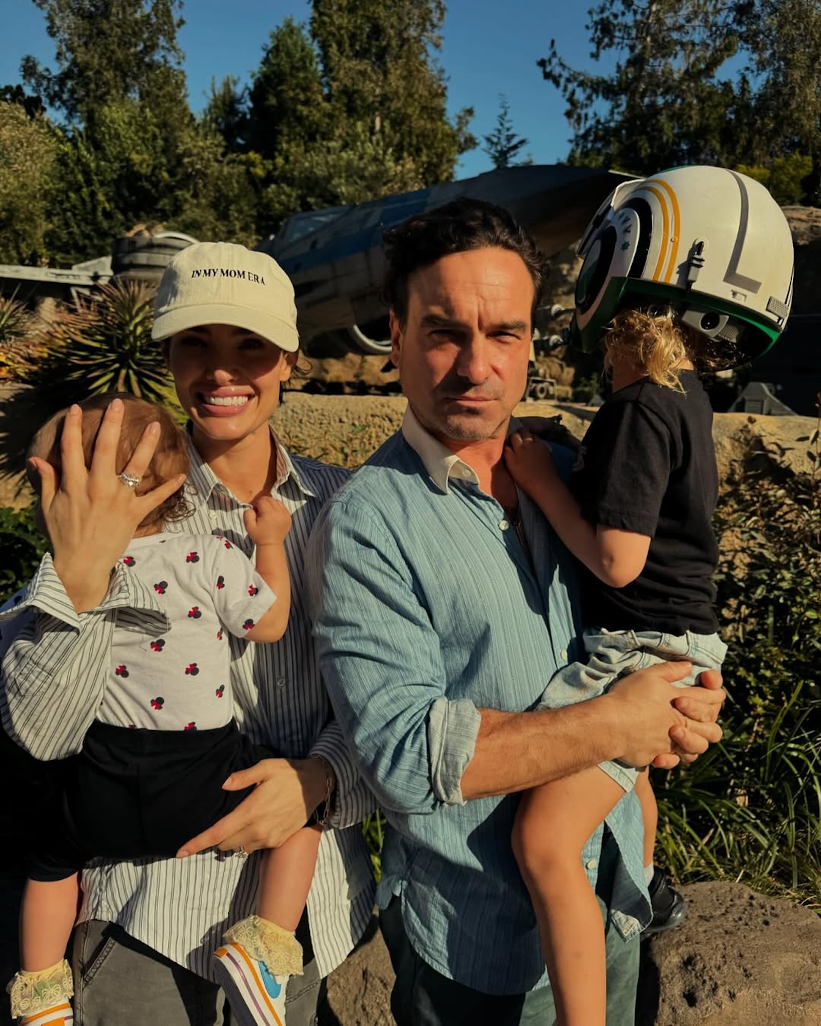 All the rare photos of 'Big Bang Theory' star Johnny Galecki's wife and ...
