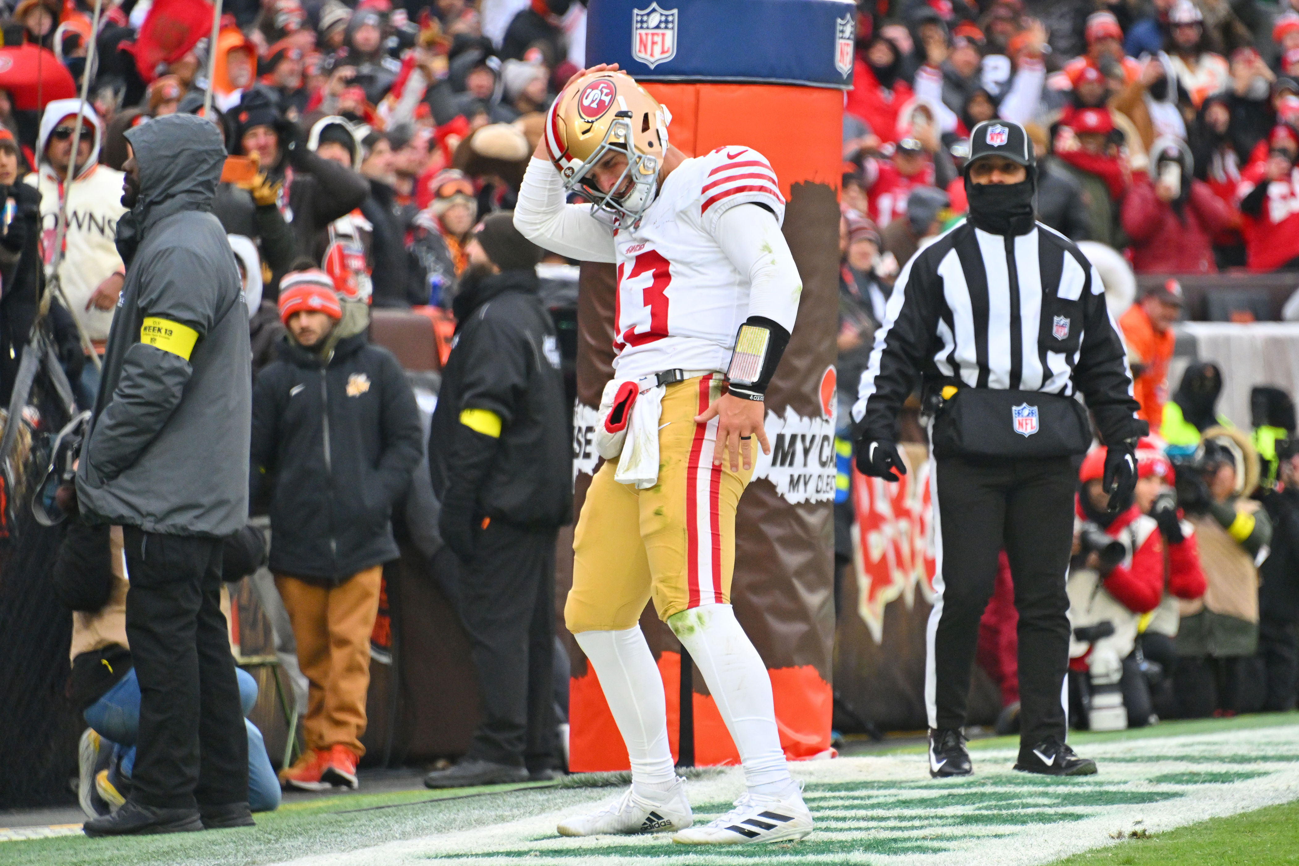 49ers get bad defensive line news just days before Colts game