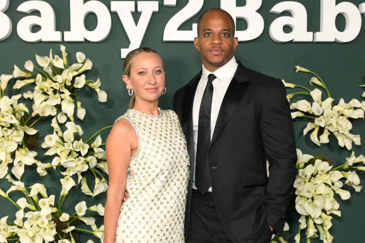 Jennifer Meyer is expecting her first child with Geoff Ogunlesi at 48