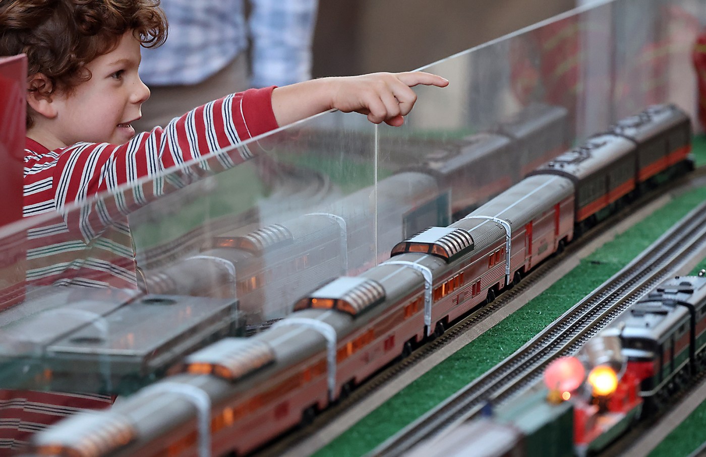 Photo | Toy trains exhibit at Santa Cruz Museum of Art and History
