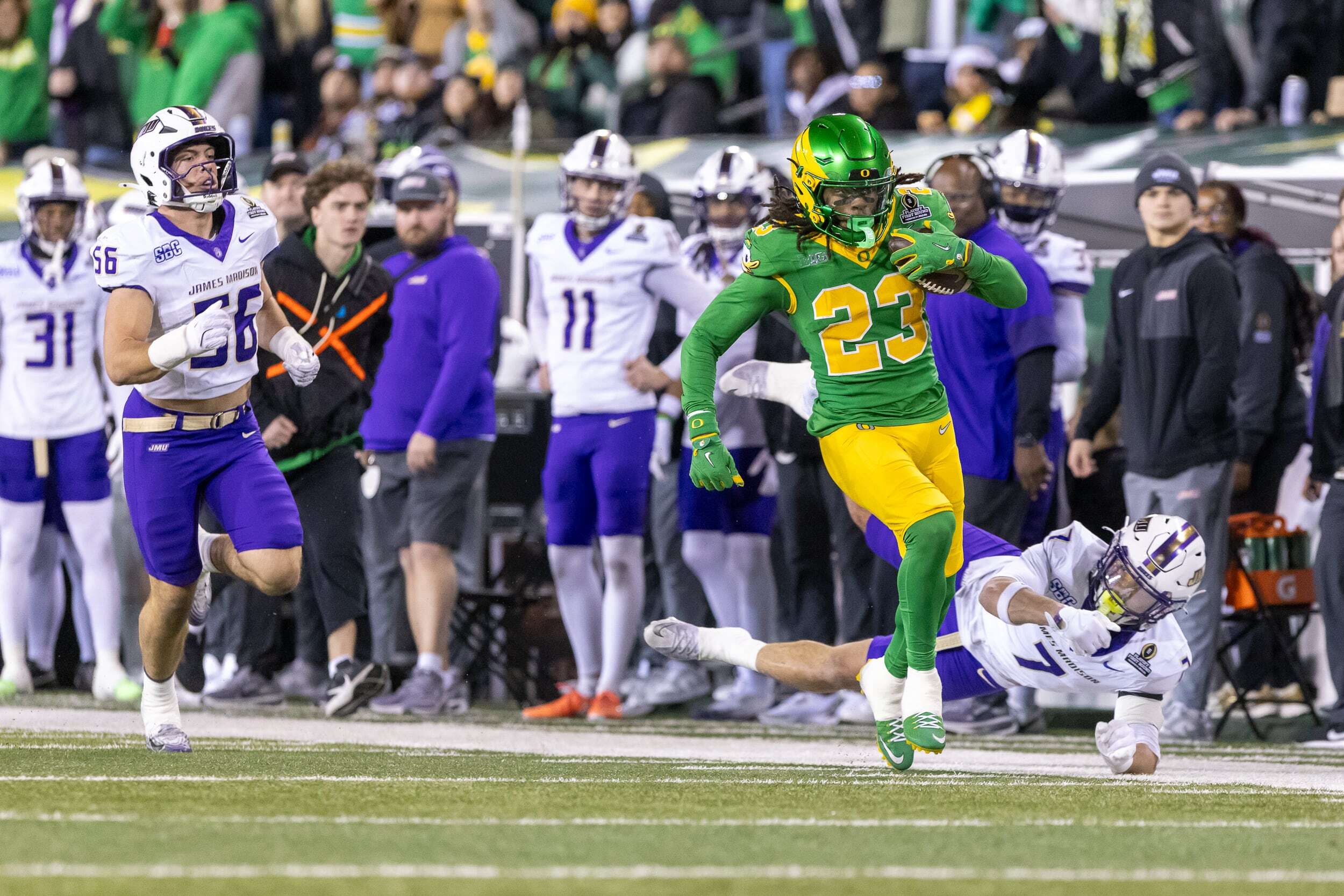 No. 5 Oregon scores early, often and runs James Madison out of College ...