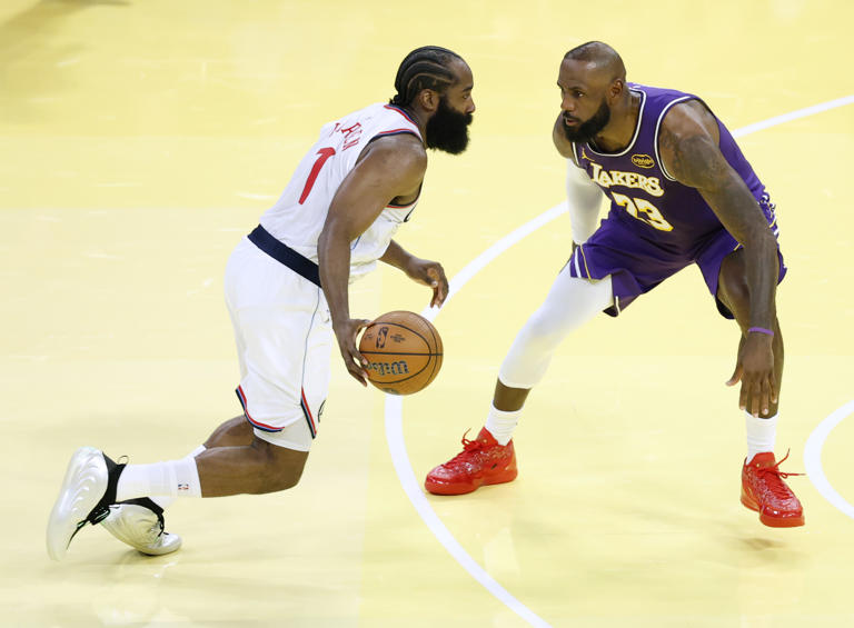 How to watch Lakers vs Clippers: Live stream NBA, TV channel