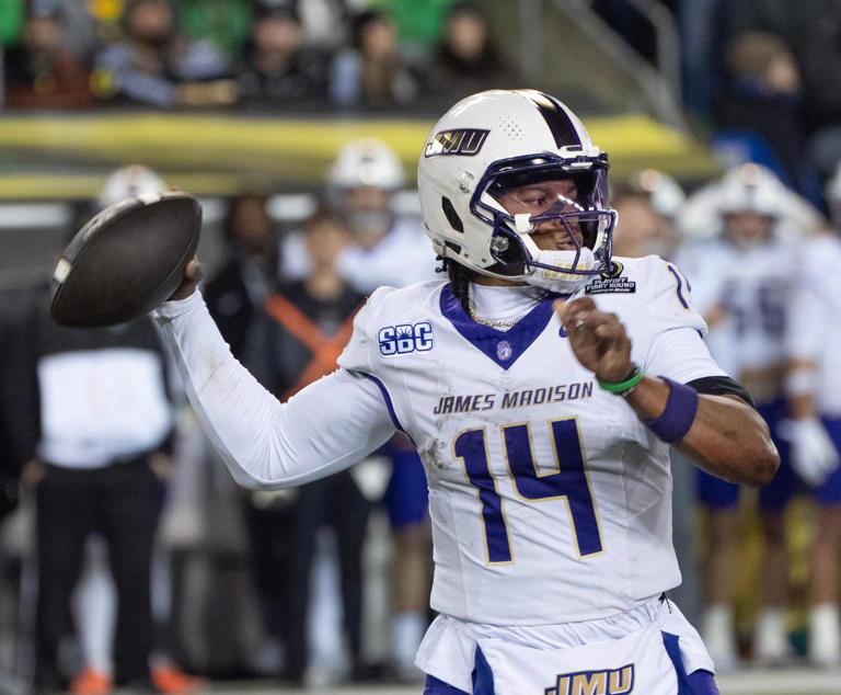 UCF football transfer portal live updates: Tracking who’s in, out