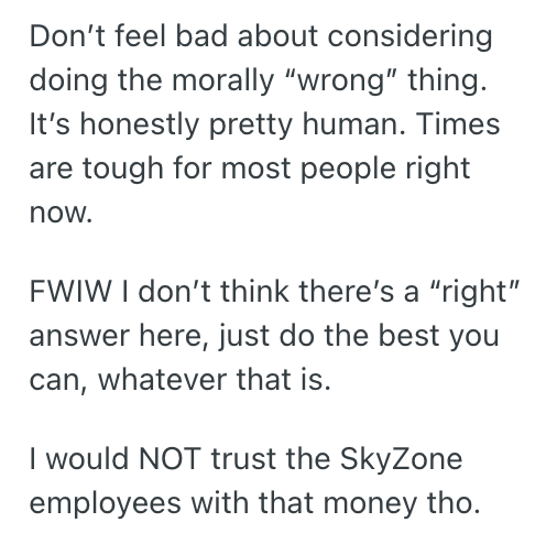 Mother took her daughter to SkyZone and the little girl found $200 on ...