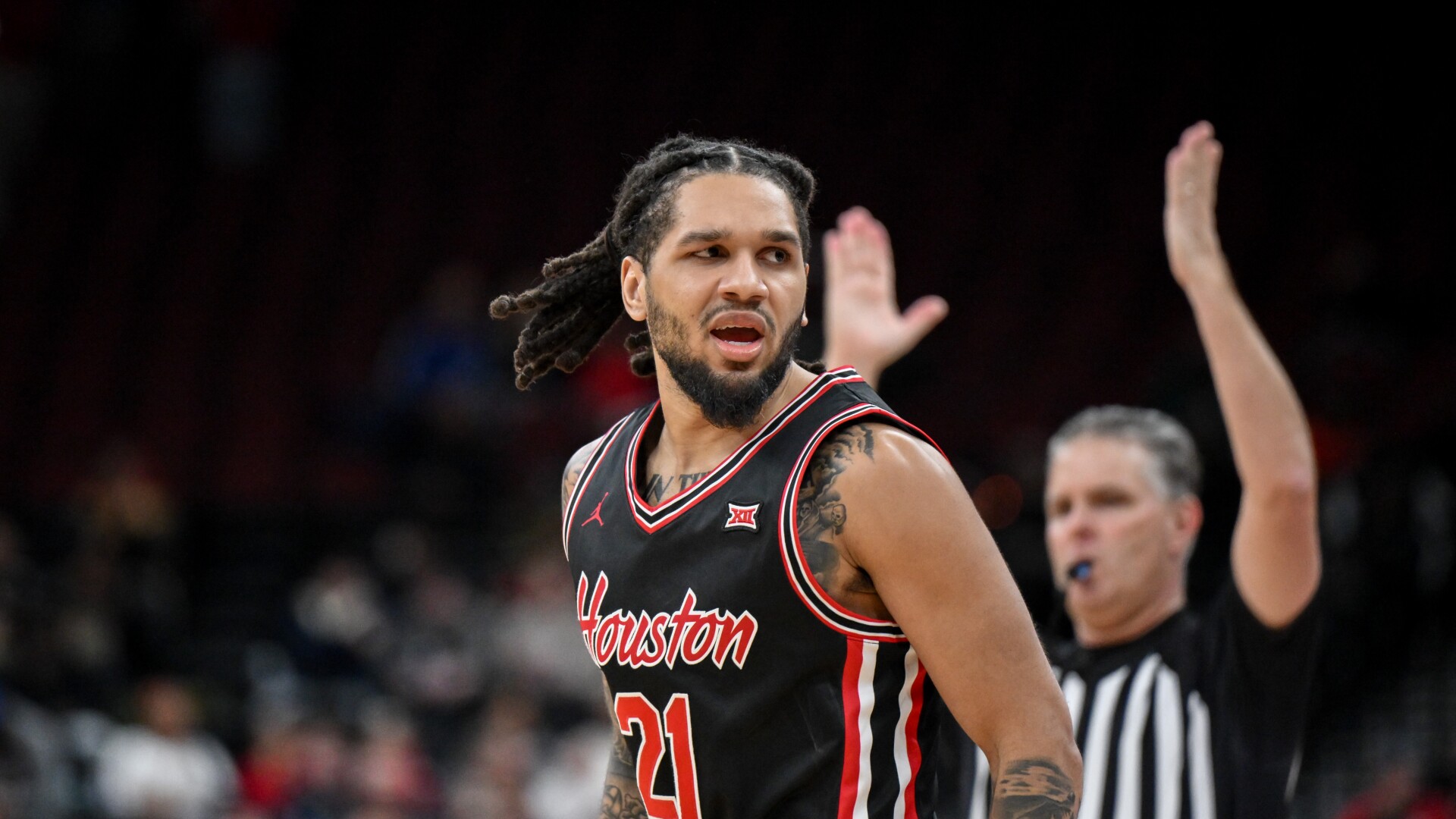 Emanuel Sharp scores 22 points to lead No. 8 Houston over No. 14 ...