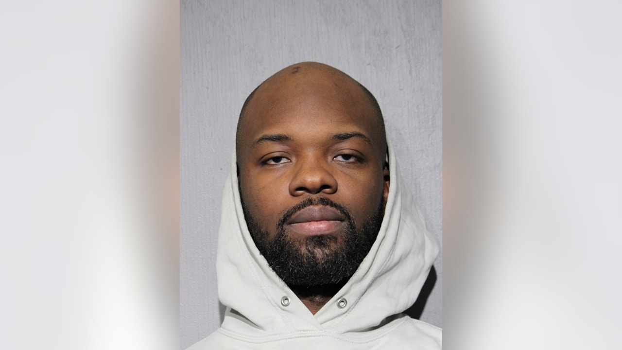 Chicago man charged with murder in August shooting: police