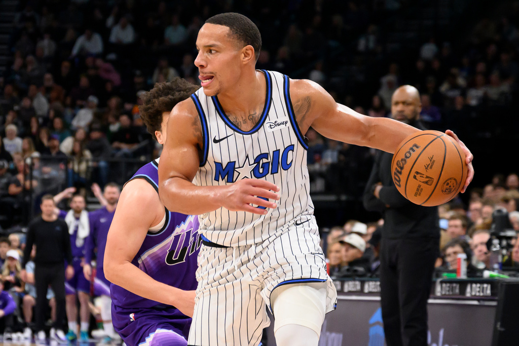 Desmond Bane scores 32 points, including winning layup, to lead Magic ...