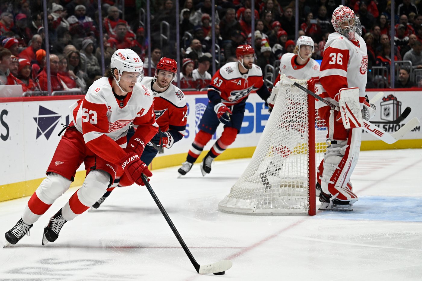 NHL roundup: Red Wings stay hot, roll past Capitals 5-2 to maintain ...