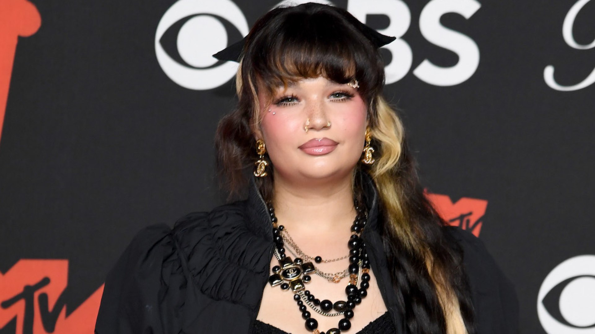 Singer Lola Young reveals how she's feeling months after collapsing onstage