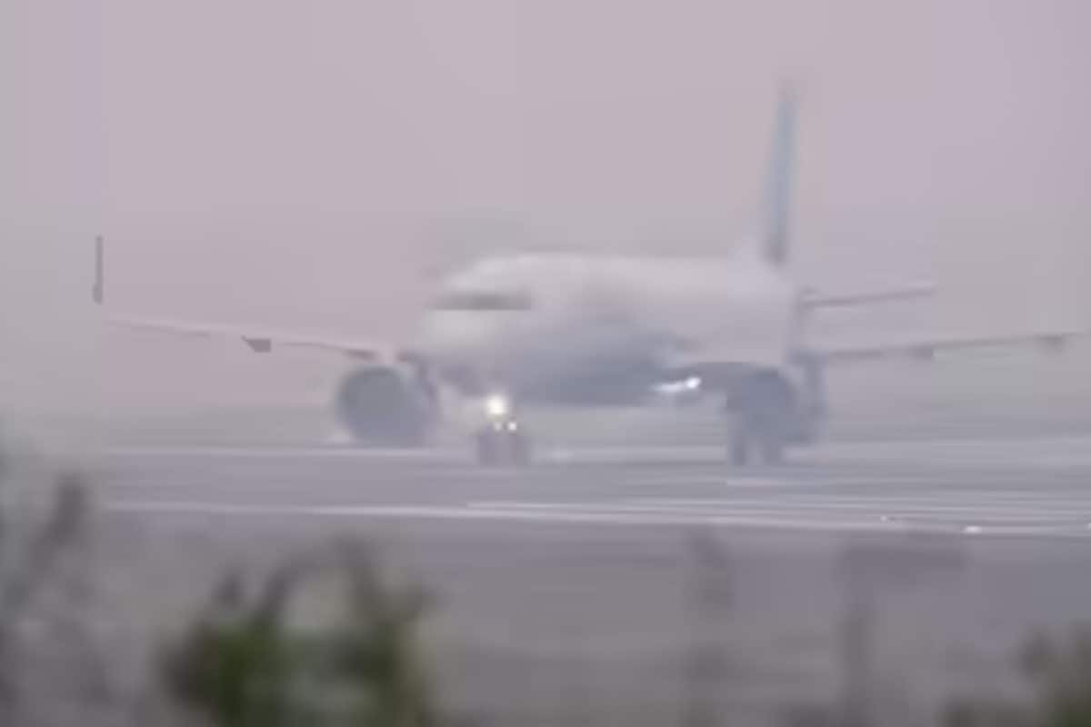 Dense fog delays around 200 flights, disrupts air travel across North India