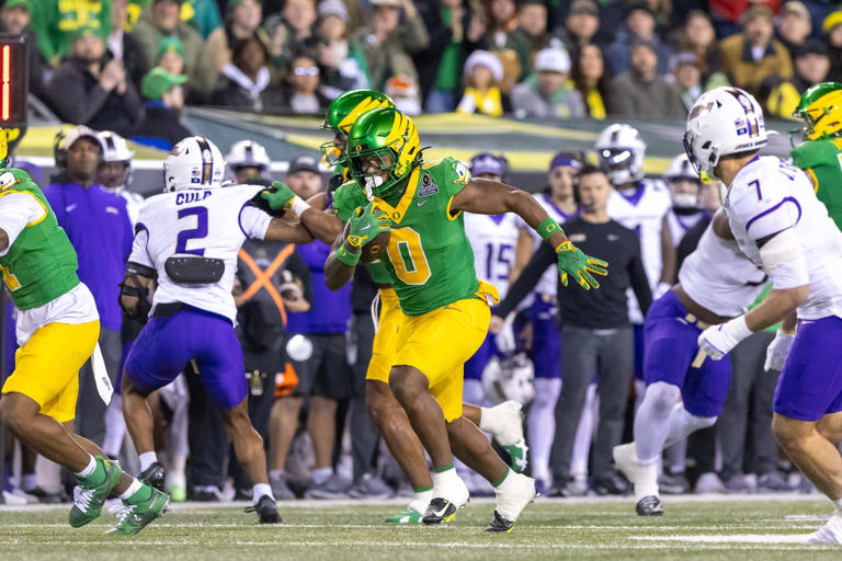 No. 5 Oregon Ducks score 51 points against No. 12 seed James Madison ...