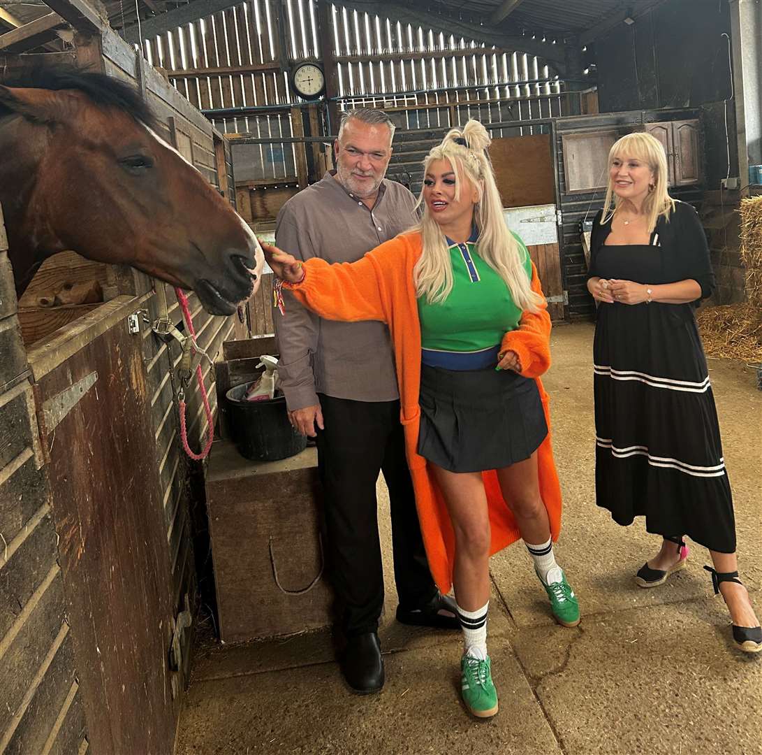 Ashford’s Neil 'Razor' Ruddock tours Kent countryside on BBC’s ...