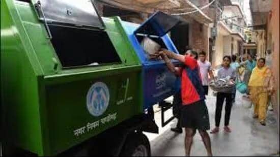Chandigarh: Garbage collectors stage protest against municipal ...