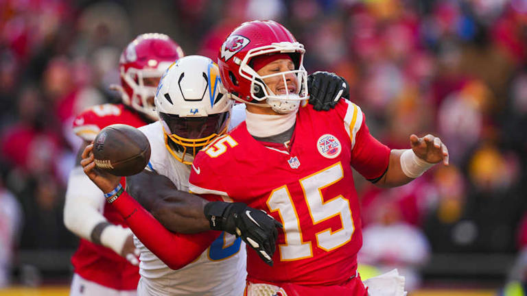 Titans eye statement win as Chiefs' injury list grows