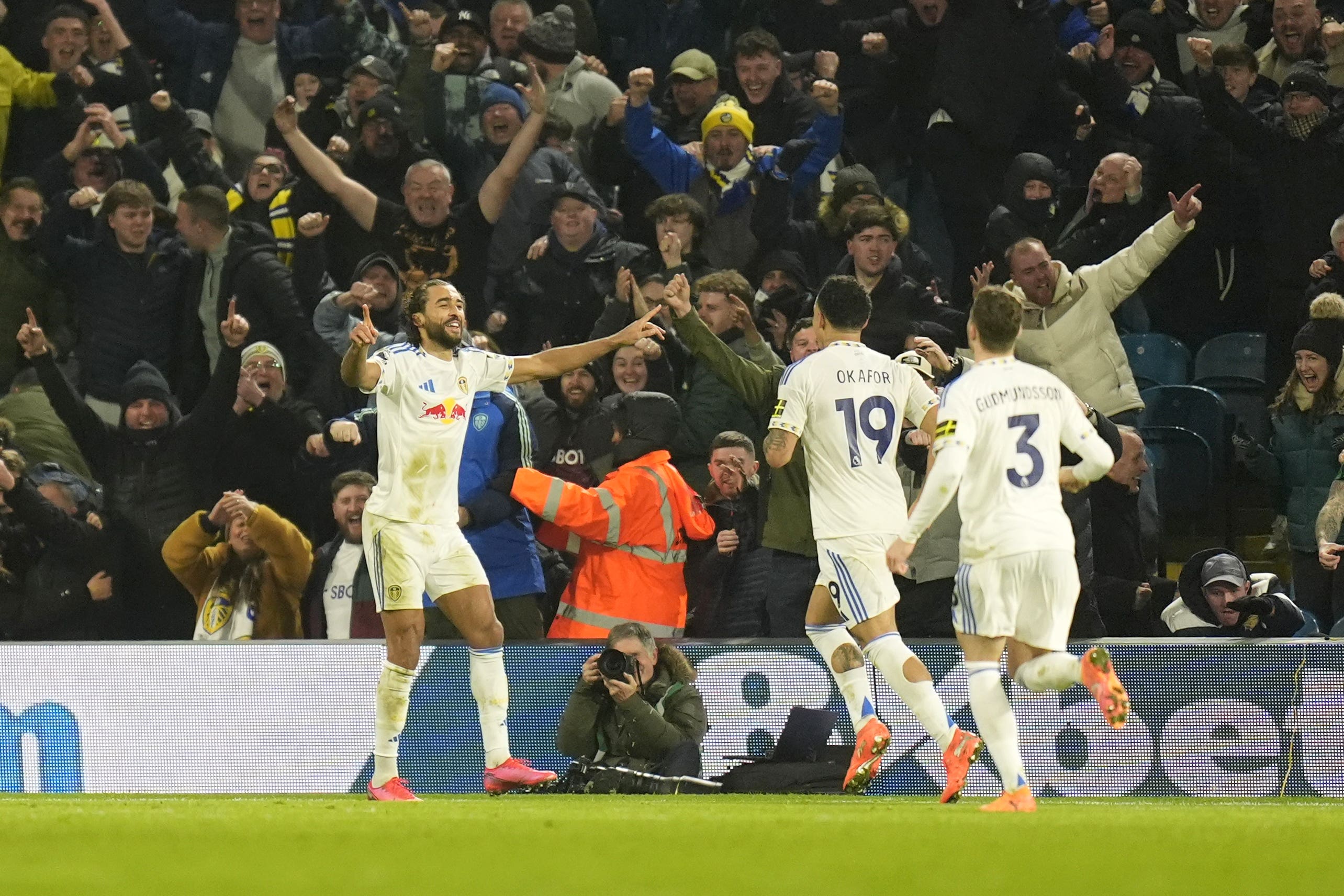 Calvert-Lewin stars again as rejuvenated Leeds ease past Palace