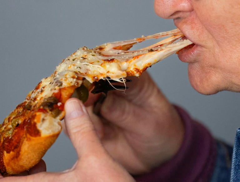 Rosati’s Pizza brings Chicago deep-dish to Utah, but the real star is ...