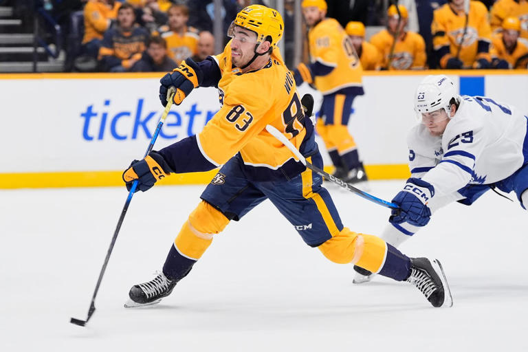 Luke Evangelista breaks third-period tie as Predators beat Leafs 5-3