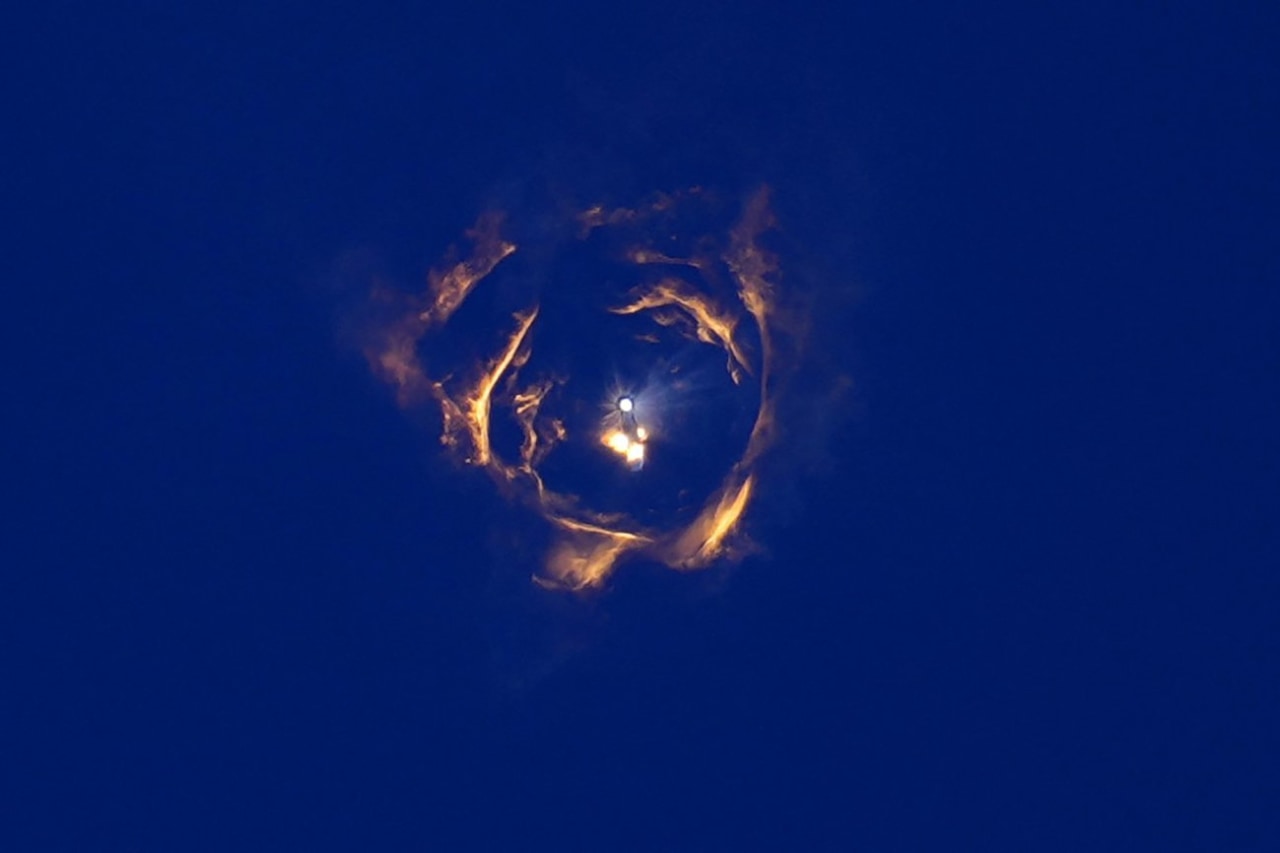 The SpaceX explosion that put flights in danger