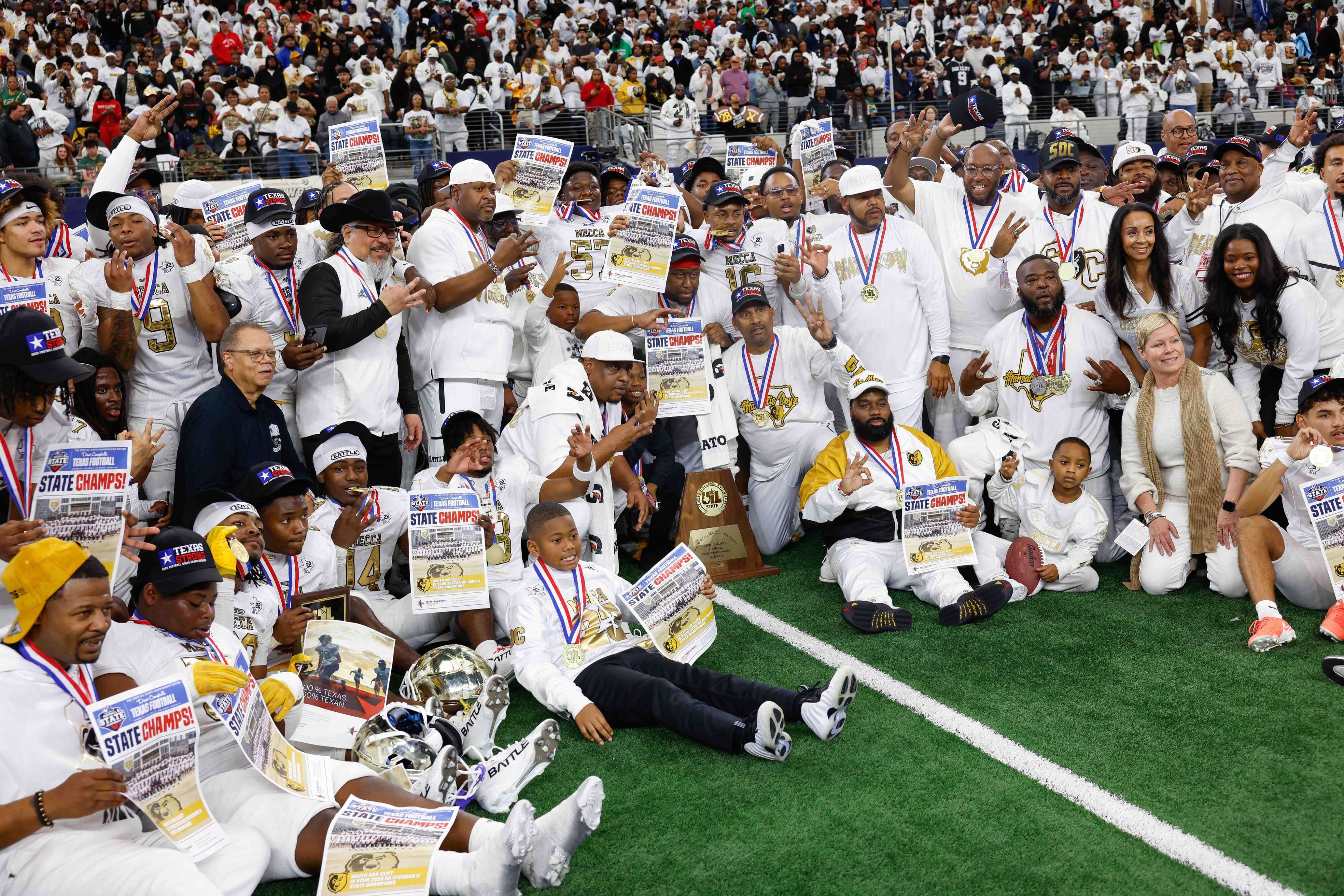 'Death Row' defense delivers South Oak Cliff a third state title