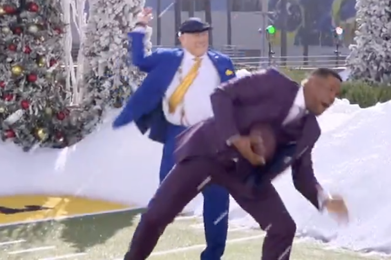 FOX NFL show descends into chaos as Terry Bradshaw forced to duck for cover