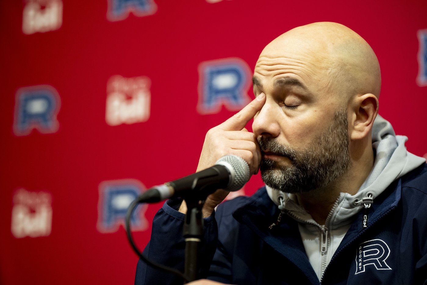 Pinelli dénoue l'impasse au premier tiers et les Monsters blanchissent ...