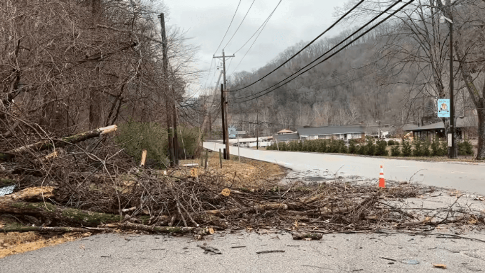 Wind speeds nearly hit 90 mph in storm that tore through Boone County ...