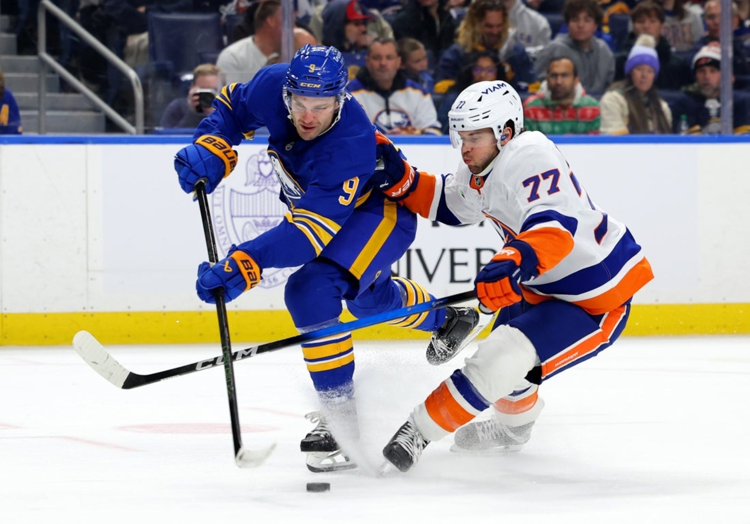 Sabres blow early lead, top Islanders in shootout