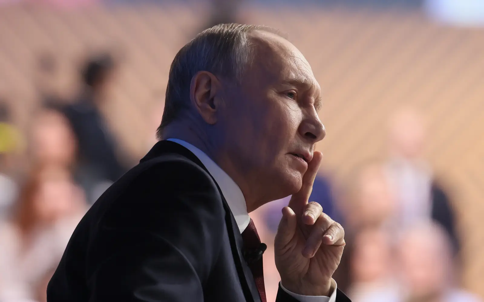 Russia stands by Iran, says Putin