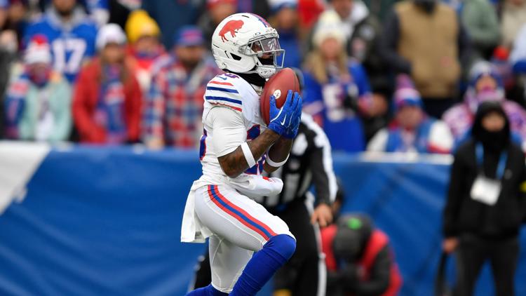 Bills elevate Badgley, sign Judon ahead of Browns matchup