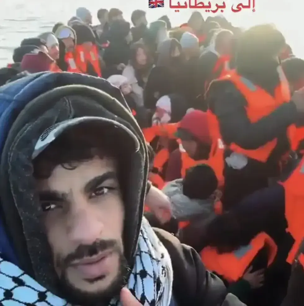 Gun-wielding Palestinian migrant who called for 'death to all Jews ...