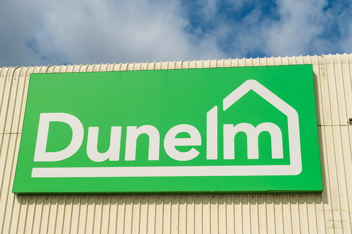 Dunelm's £8 snowflake path lights will transform your garden into a ...