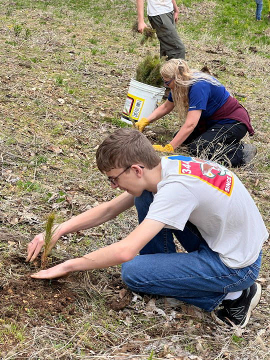 St. Louis-area Eagle Scout earns all 141 merit badges