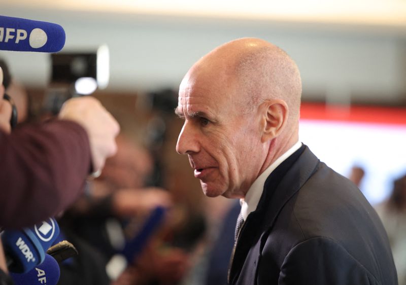 Olympics-FIS boss Eliasch concerned about venue delays at Milano ...